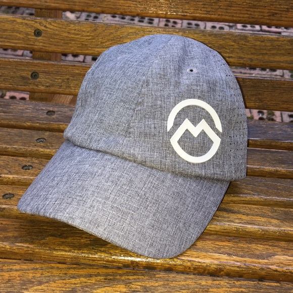 Magellan Outdoors | Accessories | Very Nice Magellan Gray 6 Panel Style ...